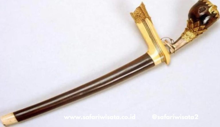 13 Senjata Tradisional Aceh, Peninggalan Budaya Aceh - Safari Wisata ...